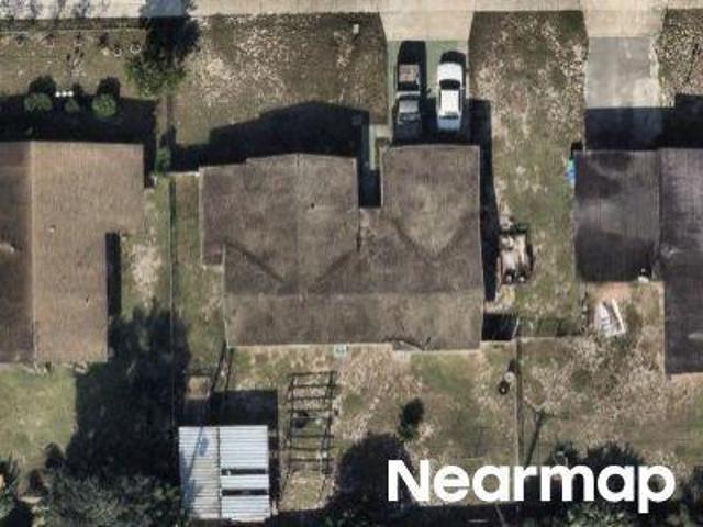 Basswood Ln