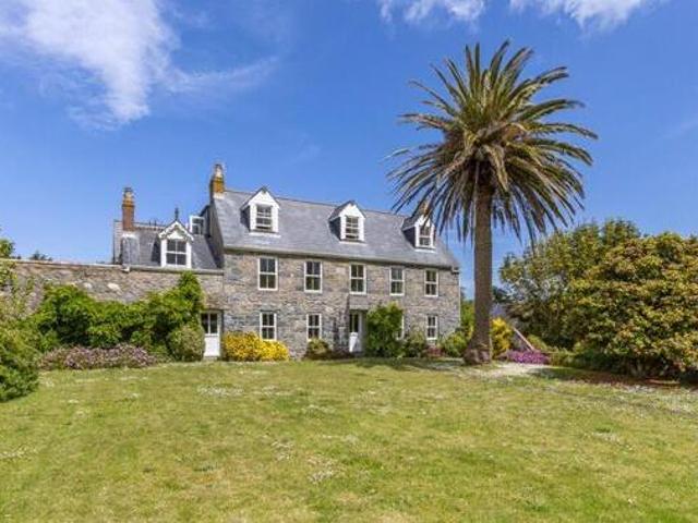 Batteleur, La Hougue, 7 Bedroom Detached