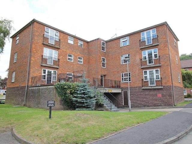 Batterdale, Old Hatfield, AL9 2 bed apartment to rent £1,600 pcm £369 pw