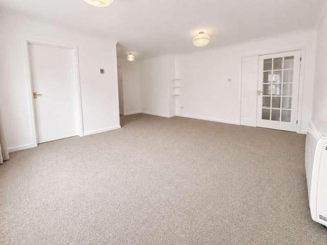 Batterdale, Old Hatfield, AL9