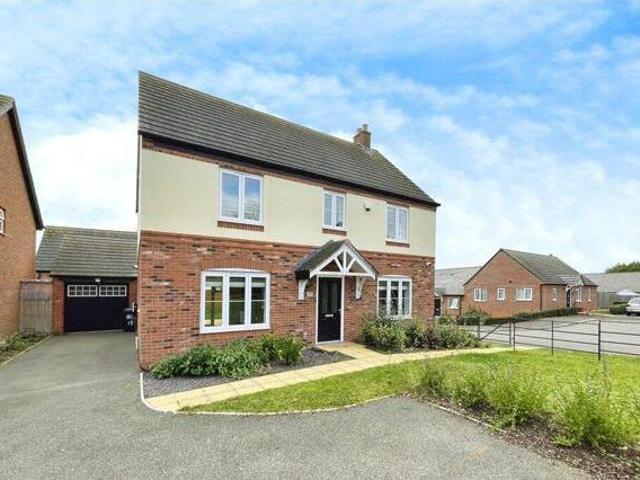 Battersby Close, Warwick, 5 Bedroom Detached