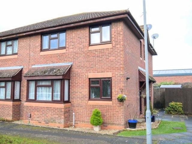 Battersby Mews, Aylesbury HP21, 2 bed terraced house to rent, £1,300 pcm | PrimeLocation