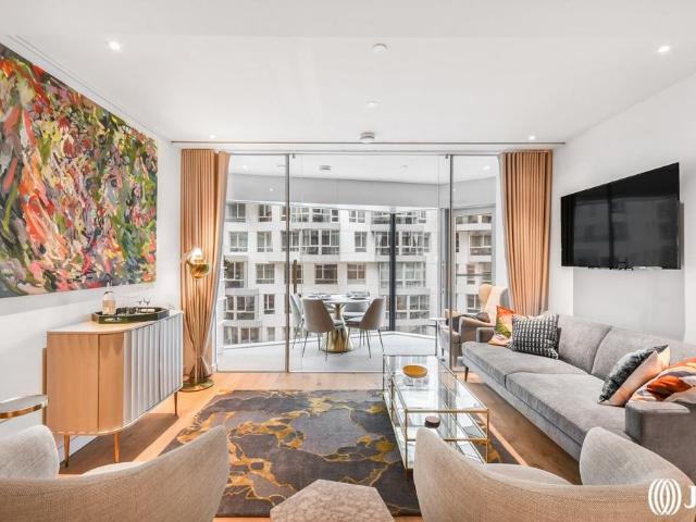 Battersea Power Station London SW11 2 bed apartment to rent £5,499 pcm £1,269 pw
