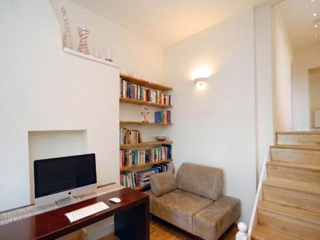 Battersea Park Road, Battersea SW11, 2 bed flat to rent, £2,100 pcm | PrimeLocation