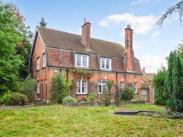 Battlefield Road, St. Albans, 6 Bedroom Detached