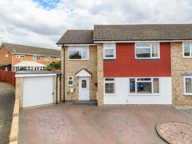 Battlesmere Road, Cliffe Woods, 4 Bedroom Semi detached