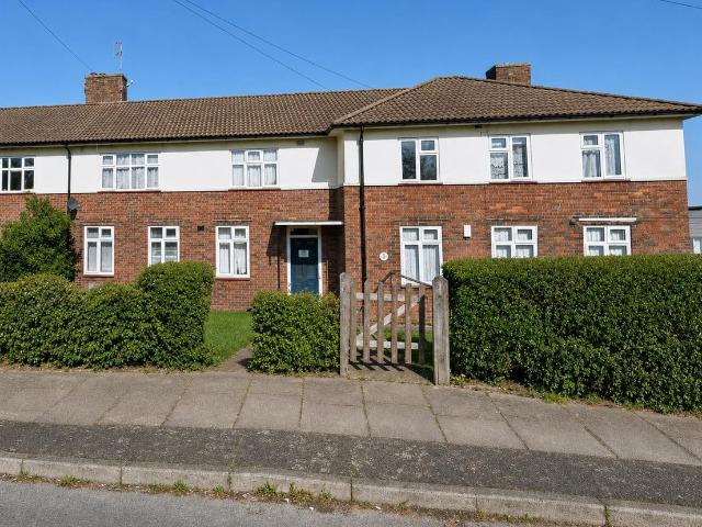 Batchwood Green, Orpington BR5, 2 bed flat to rent, £1,695 pcm | PrimeLocation