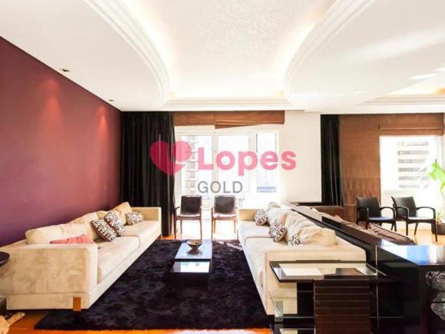 Batel Apart. com 4 suites 2 suites+2demi 2 vagas 227m2