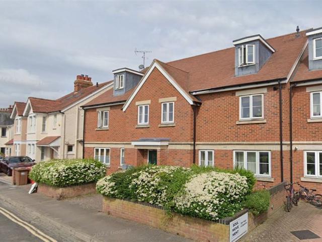 Bateman Street, Headington OX3, 2 bed flat to rent, £1,700 pcm | PrimeLocation