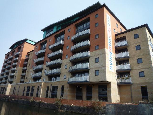 Bath Lane, Leicester LE3 2 bed flat to rent £1,000 pcm £231 pw