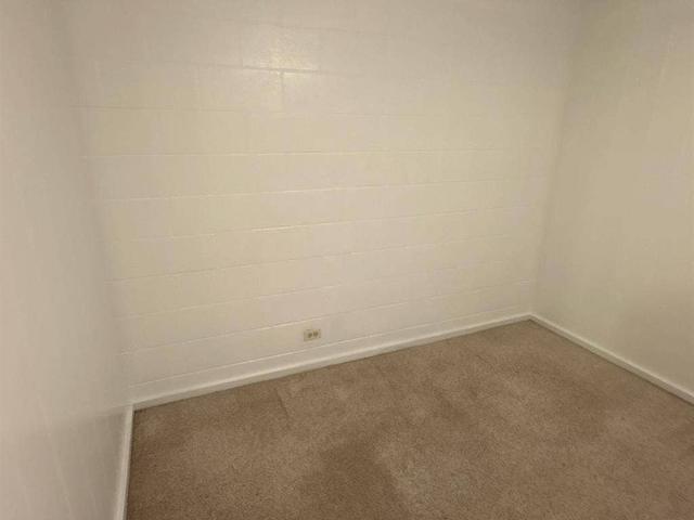 Ready to move in peaceful,clean