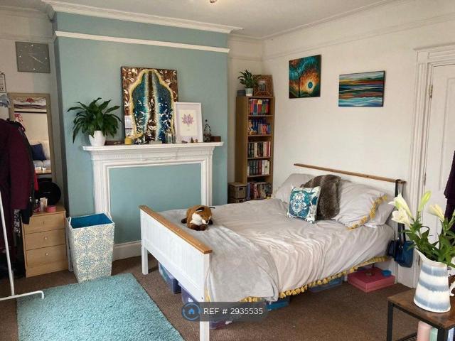 Bath Road, Cheltenham GL53, Studio to rent, £650 pcm | PrimeLocation