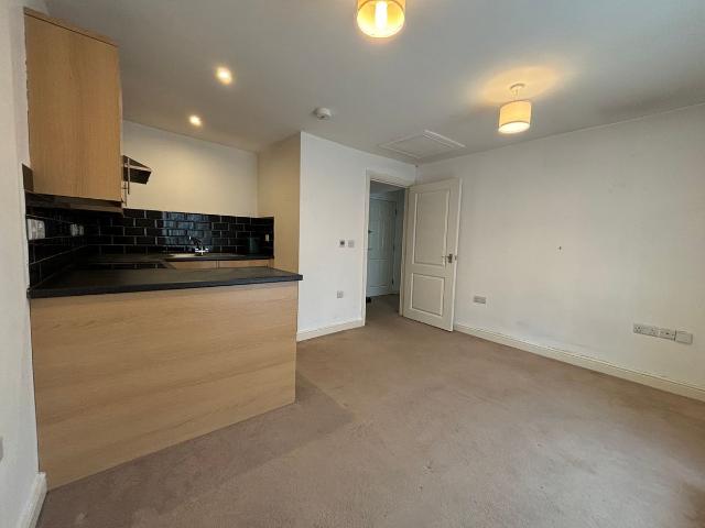 Bath Road, Cheltenham GL53, 1 bed flat to rent, £850 pcm | PrimeLocation