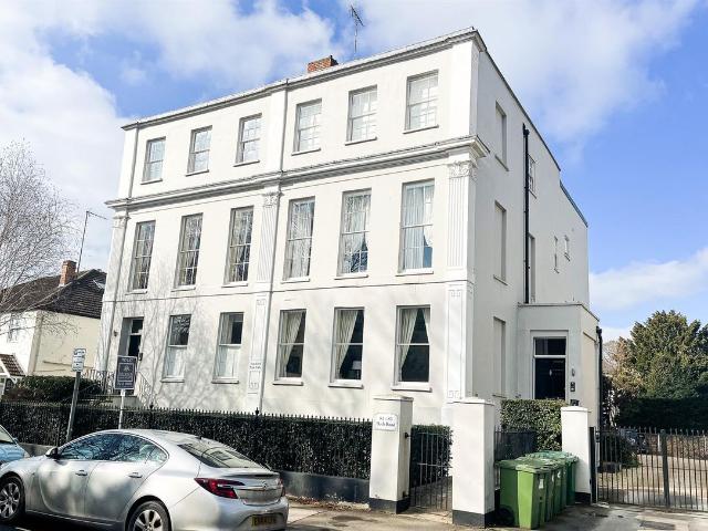 Bath Road, Cheltenham GL53, 2 bed flat to rent, £1,450 pcm | PrimeLocation