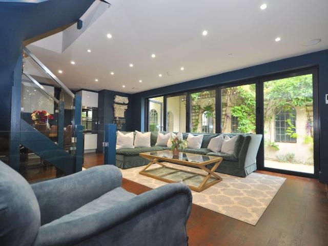 Bath Road, Cheltenham GL53, 3 bed town house to rent, £2,600 pcm | PrimeLocation