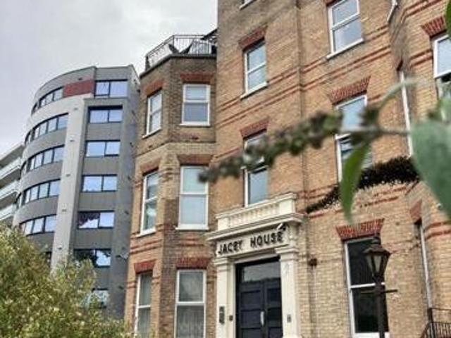 Bath Road, Bournemouth, 2 Bedroom Apartment