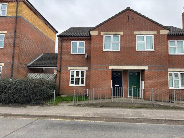 Bath Road, Kettering NN16, 3 bed property to rent, £1,195 pcm | PrimeLocation