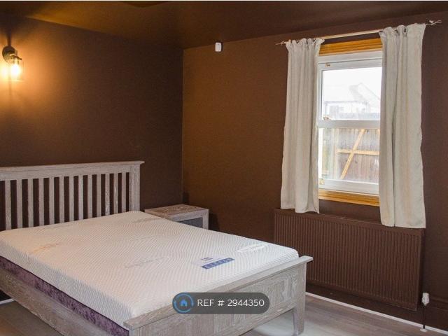 Bath Road, Keynsham, Bristol BS31, Room to rent, £850 pcm | PrimeLocation