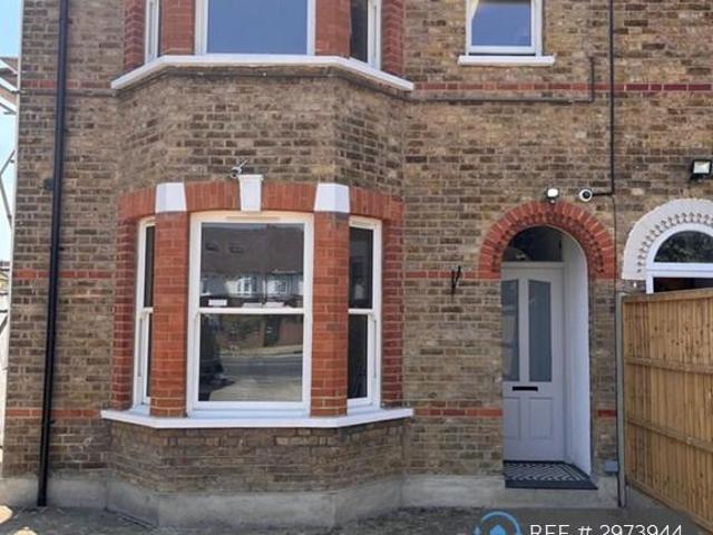 Bath Road, Hounslow, TW3 1 bed flat to rent £1,450 pcm £335 pw