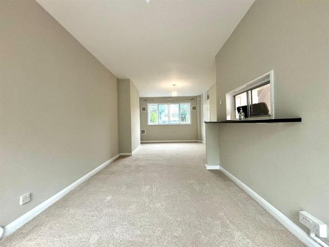 Bath Road, Longford, West Drayton, UB7