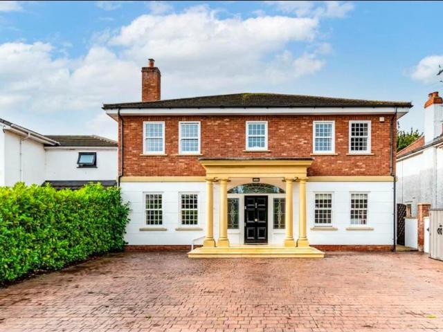 Bath Road, Saltford, BRISTOL 4 bed detached house to rent £4,000 pcm £923 pw