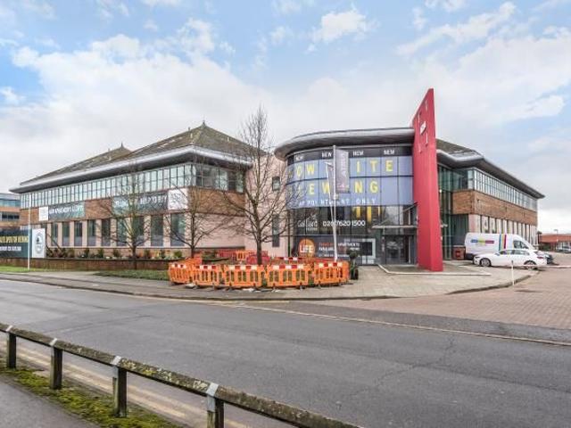 Bath Road, Slough SL1, 1 bed flat to rent, £1,100 pcm | PrimeLocation