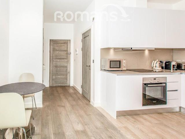 Bath Road, Slough, SL1 1 bed flat to rent £1,225 pcm £283 pw
