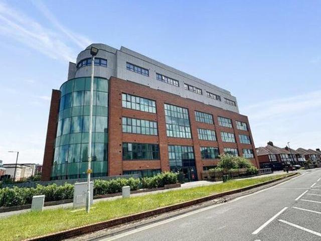 Bath Road, Slough, 1 Bedroom Flat