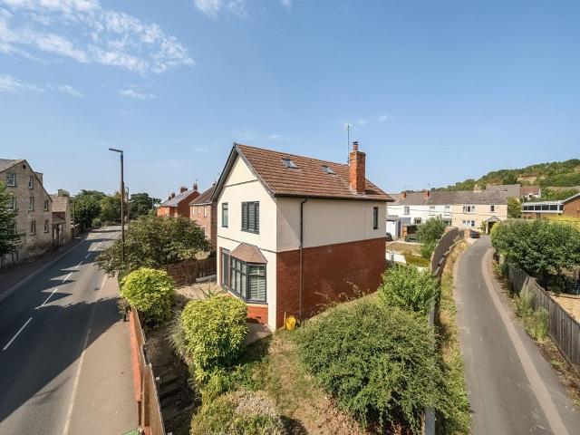 Bath Road, Stonehouse, Gloucestershire GL10, 4 bed detached house to rent, £1,850 pcm | PrimeLocation