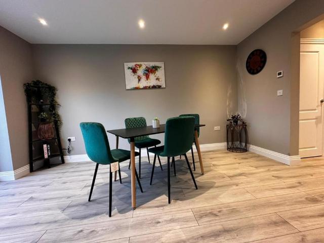 Bath Road, West Drayton UB7 3 bed terraced house to rent £2,900 pcm £669 pw