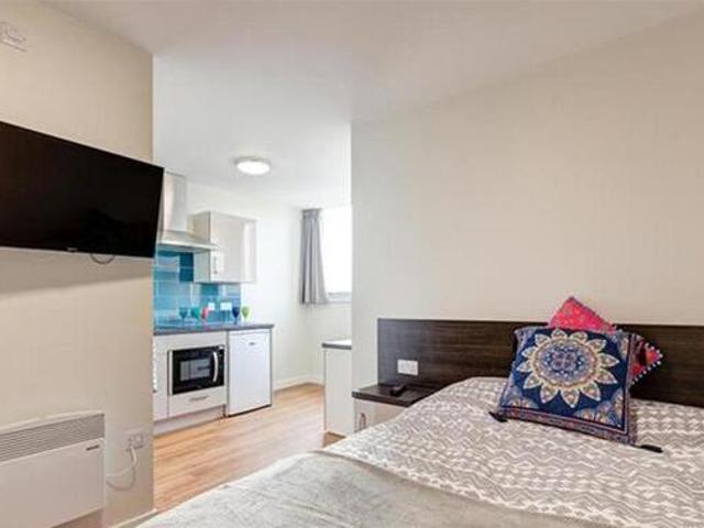 Bath Street, Glasgow, Studio Flat For