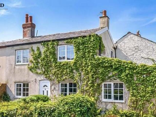 Bath Street North, Southport, 2 Bedroom Cottage