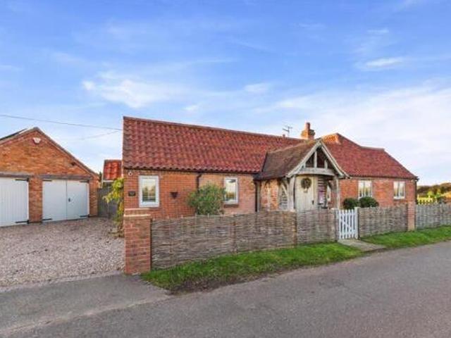 Bathley Lane, Little Carlton, 3 Bedroom Cottage