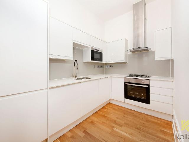 Bathway, Magistrates Court Apartments SE18, 3 bed flat to rent, £2,800 pcm | PrimeLocation