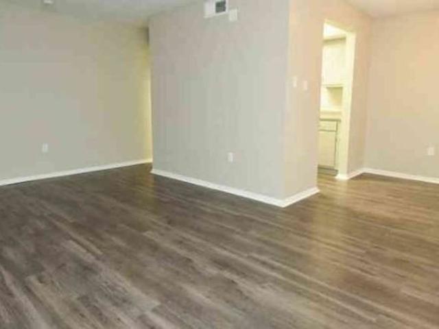 Baton 002 Park East II Apts 1 Bedroom Apartment for Rent at 655 Sharp Ln, Central, LA 70815 Park Forest LA North