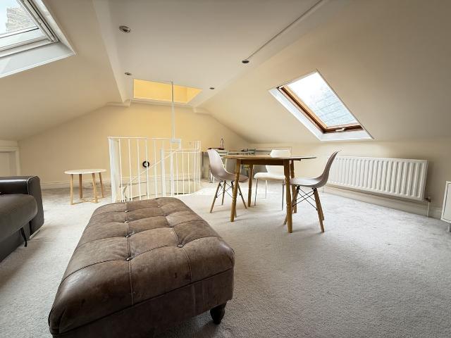Batoum Gardens, London W6, 2 bed flat to rent, £2,520 pcm | PrimeLocation