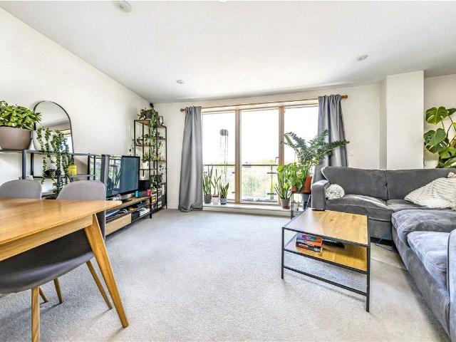 Batsford House, Wimbledon SW19, 1 bed flat to rent, £1,800 pcm | PrimeLocation