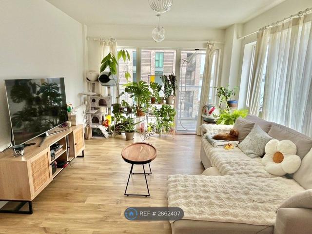 Bawley Court, London E16, 2 bed flat to rent, £2,150 pcm | PrimeLocation