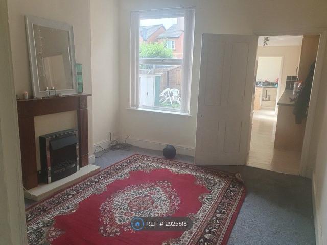 Baxter Avenue, Kidderminster DY10, 2 bed terraced house to rent, £950 pcm | PrimeLocation
