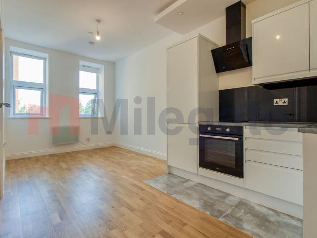 Baxter Avenue, Southend On Sea SS2, 1 bed flat to rent, £925 pcm | PrimeLocation