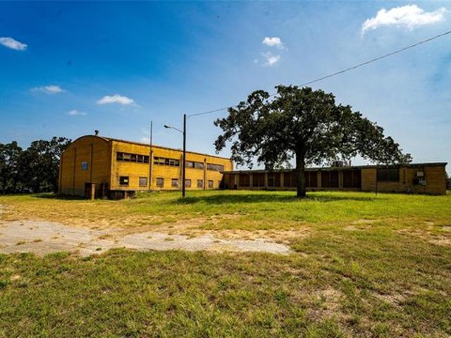 Baxter St, Rockdale, TX 76567