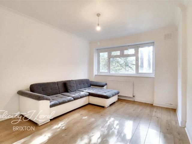 Baytree Road, Brixton 2 bed flat to rent £1,900 pcm £438 pw