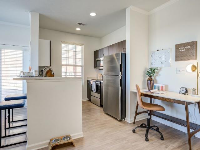 Bayview Club Apartments 2 Bedroom Apartment for Rent at 7545 Bayview Club Dr, Indianapolis, IN 46250 I69 Fall Creek