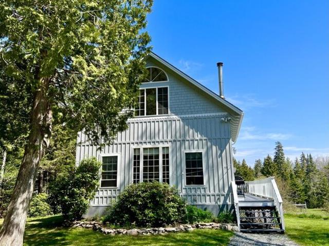 Bayview Dr, Tremont, Home For Sale