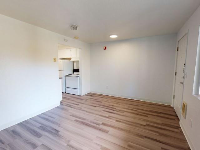 Bayview 105 2 Bedroom Apartment for Rent at 1102 Olympia Ave Ne, Olympia, WA 98506
