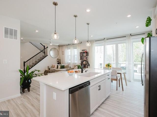 Bay Club Pkwy, North East, Home For Sale