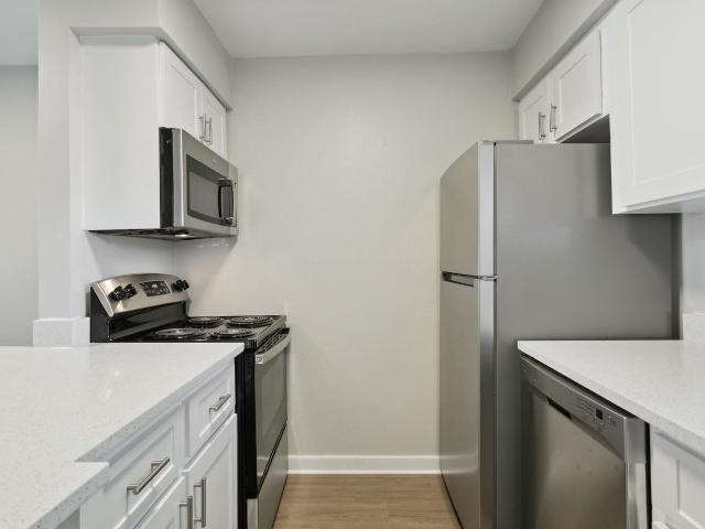Bay Crossing 1 Bedroom Apartment for Rent at 4711 S Himes Ave, Tampa, FL 33611 Fairoaks Manhattan Manor