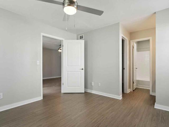Bay Crossing 2 Bedroom Apartment for Rent at 4711 S Himes Ave, Tampa, FL 33611 Fairoaks Manhattan Manor