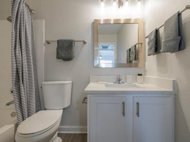 Bay Crossing 2 Bedroom Apartment for Rent at 4711 S Himes Ave, Tampa, FL 33611 Fairoaks Manhattan Manor