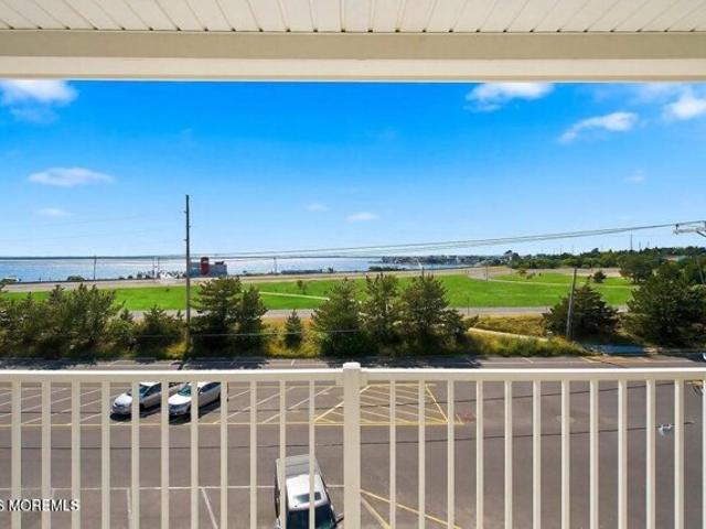 Bay Blvd Unit B, Seaside Heights, Home For Sale